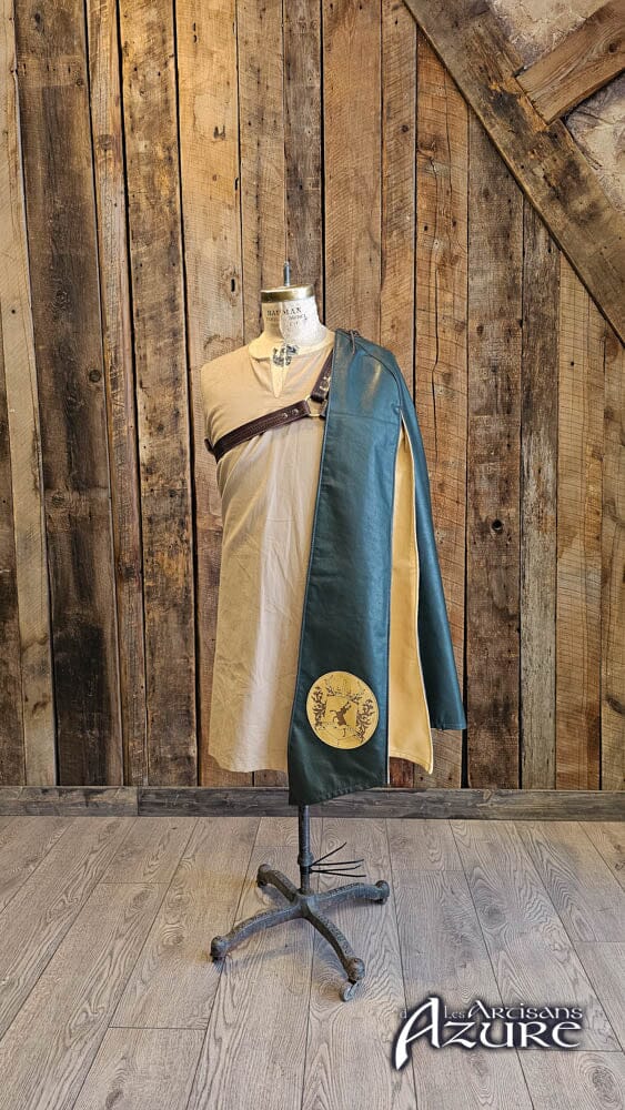 Ordo Cervi Leather Half-Cape – Les Artisans d'Azure